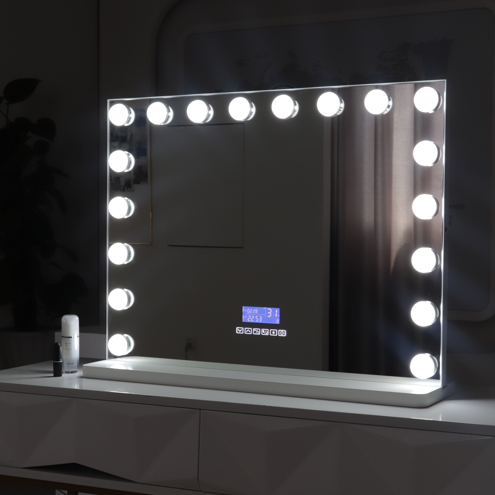 Professional Hollywood Makeup Mirror | mirror manufacturer